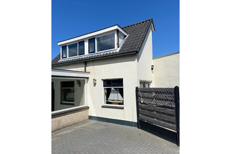 Binnenweg 18 in Noordwijk - Herr A. Van Der Niet