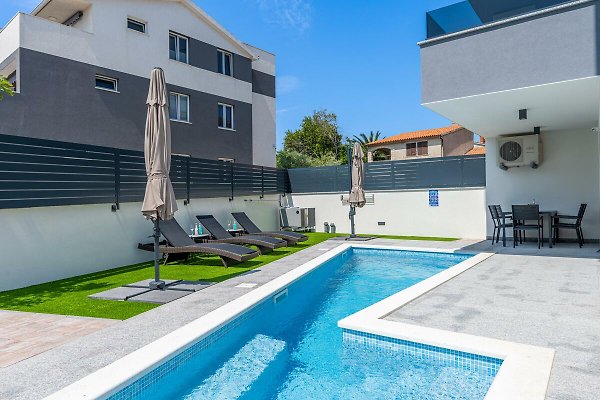 Apartment Rose in Medulin ab 123 € direkt bei Firma Davorowski Holiday ...