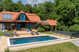 Ferienhäuser & Ferienwohnungen in Zlatar mieten